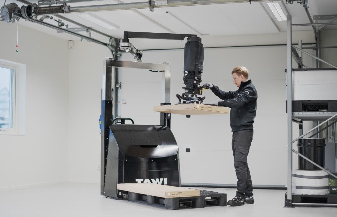 Easy Pickings with Mobile Order Picker | Northamptonshire Chamber